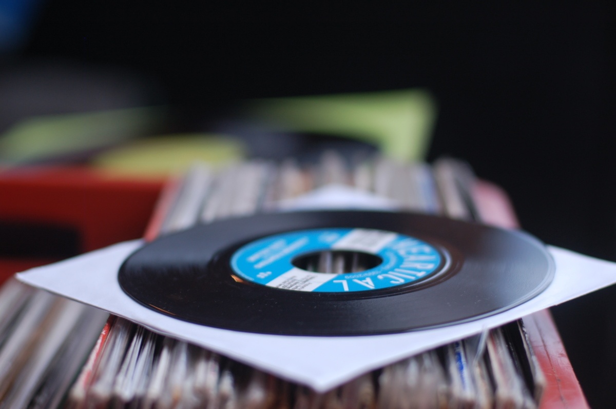 Encontro dos fãs de vinil completa 10 anos no Recife - Revista O Grito ...