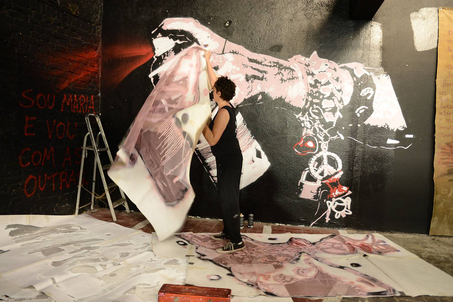 Além das ruas: grafite e street arte tomam conta do espaço expositivo ...