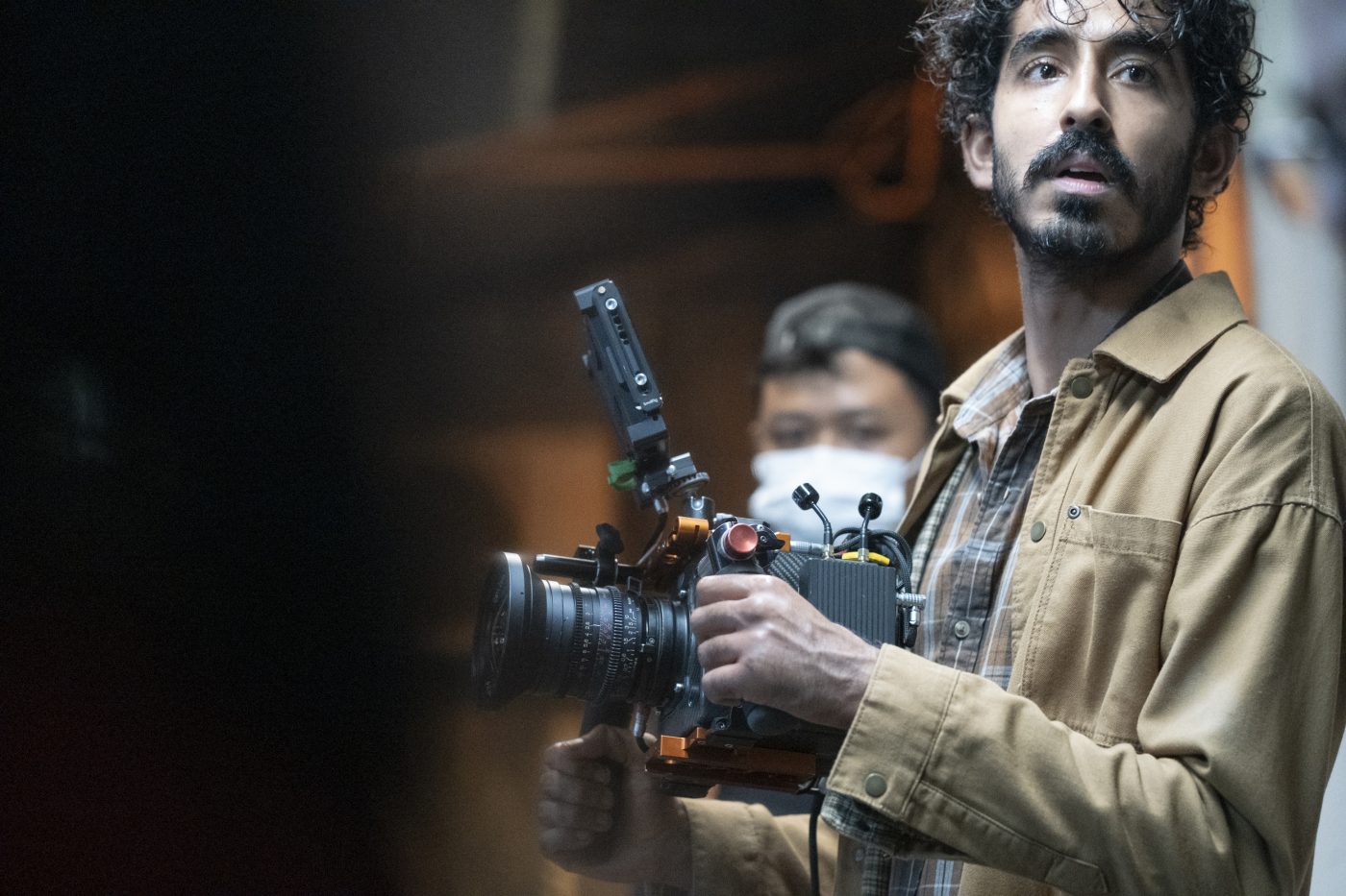 "Fúria Primitiva" marca a estreia de Dev Patel com estilo e personalidade - Revista O Grito ...